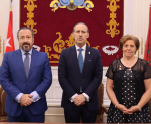 Abogados, procuradores y graduados sociales alertan a Lllop de la ...